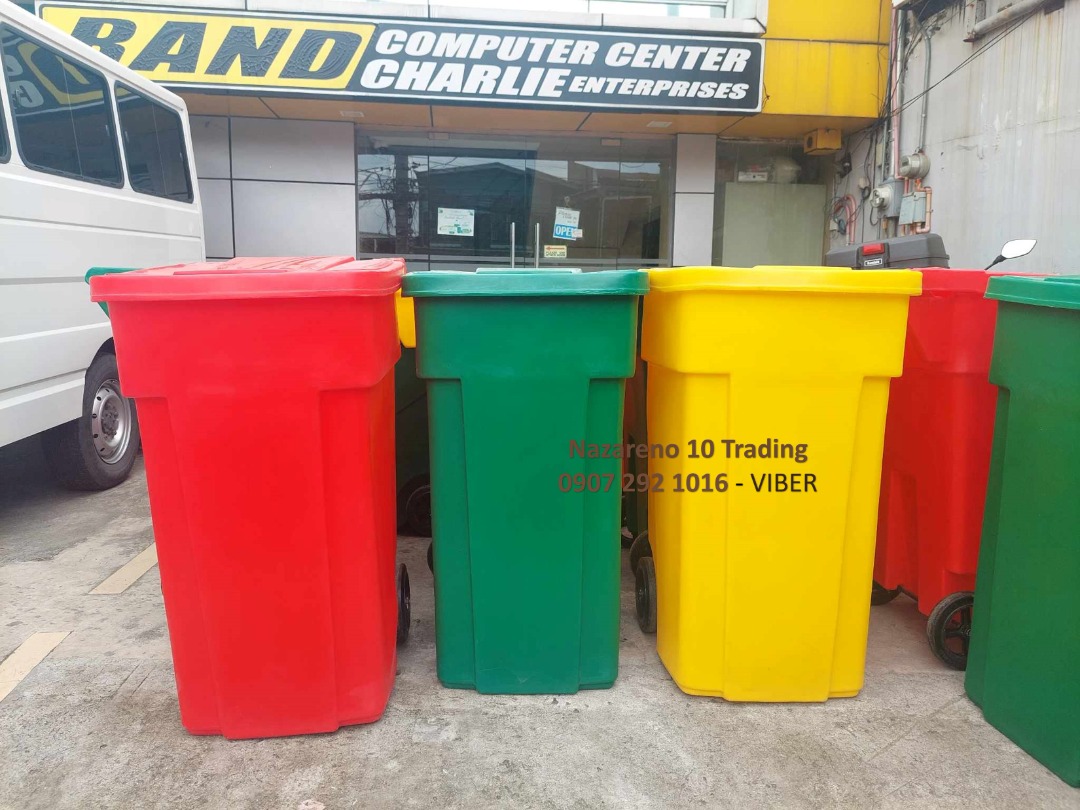 Rolling bin trash bin w/wheels 645, Furniture & Home Living, Cleaning ...