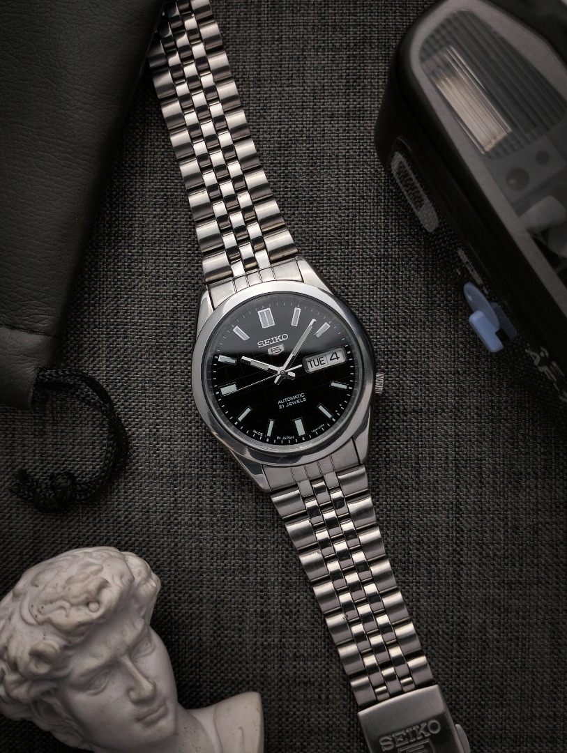 Seiko 5 Black Checkered Dial (Automatic), Men's Fashion, Watches ...