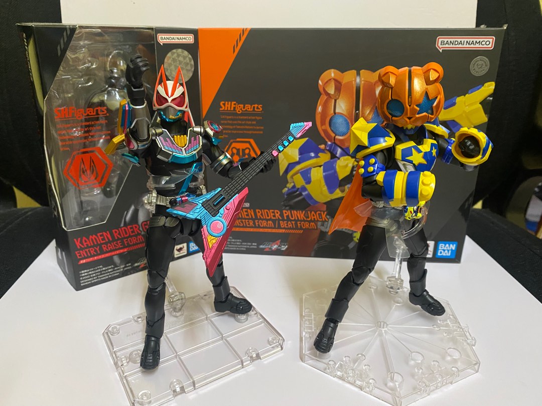 SHF Shfiguarts Kamen Rider Geats Entry Raise & SHF Shfiguarts Kamen ...
