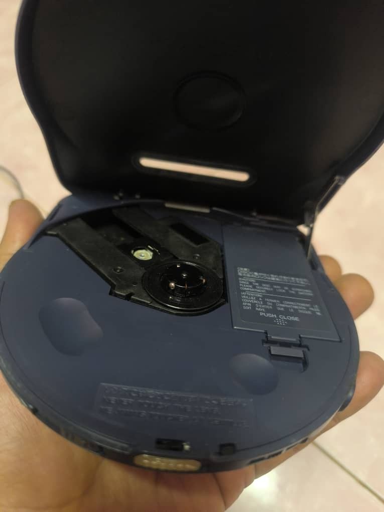 SONY DISCMAN ESP MODEL D-777, Audio, Portable Music Players on Carousell