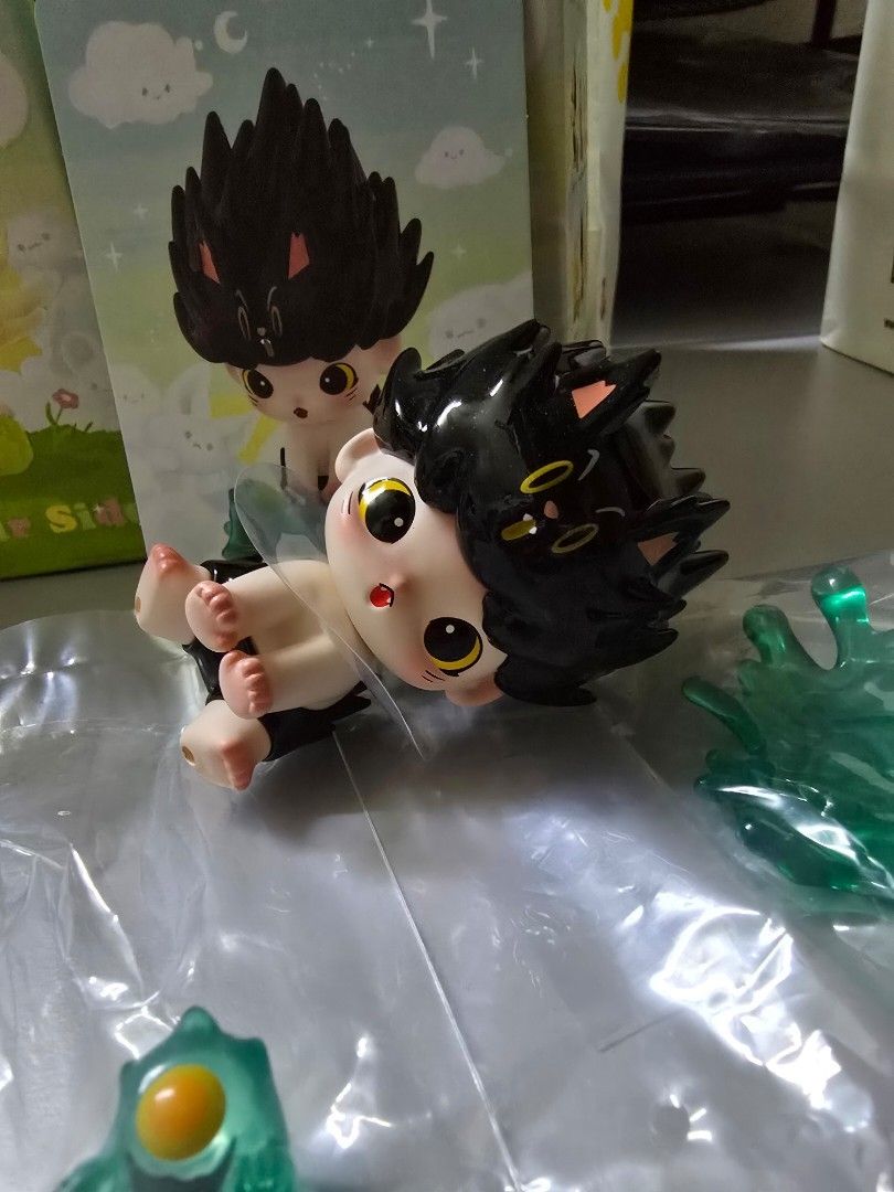 Upsetduck labubu, Hobbies & Toys, Toys & Games on Carousell