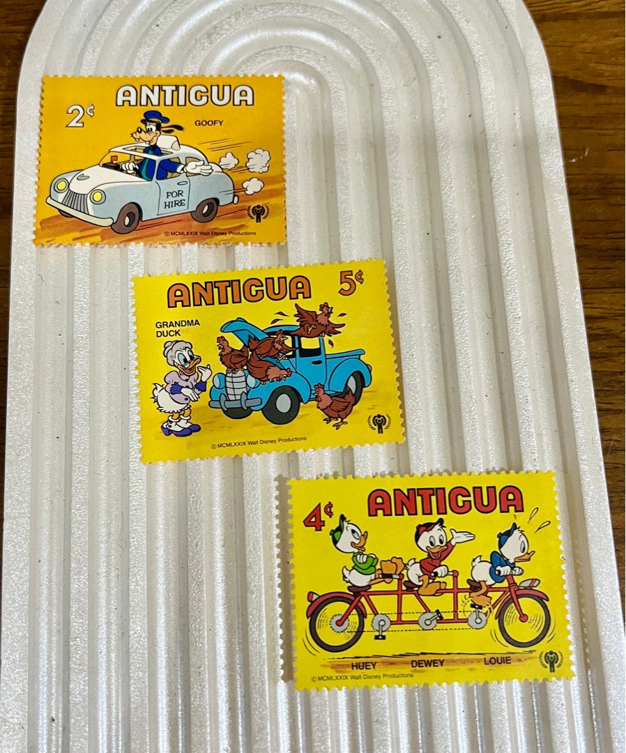 Vintage stamp perangko disney, Antik, Pajangan di Carousell