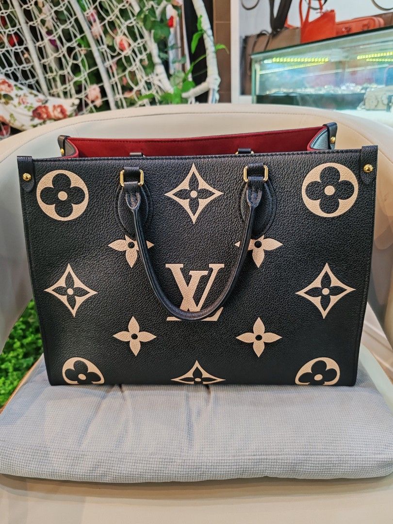 2023 MICROCHIP LOUIS VUITTON ON THE GO MM IN BLACK BEIGE MONOGRAM ...