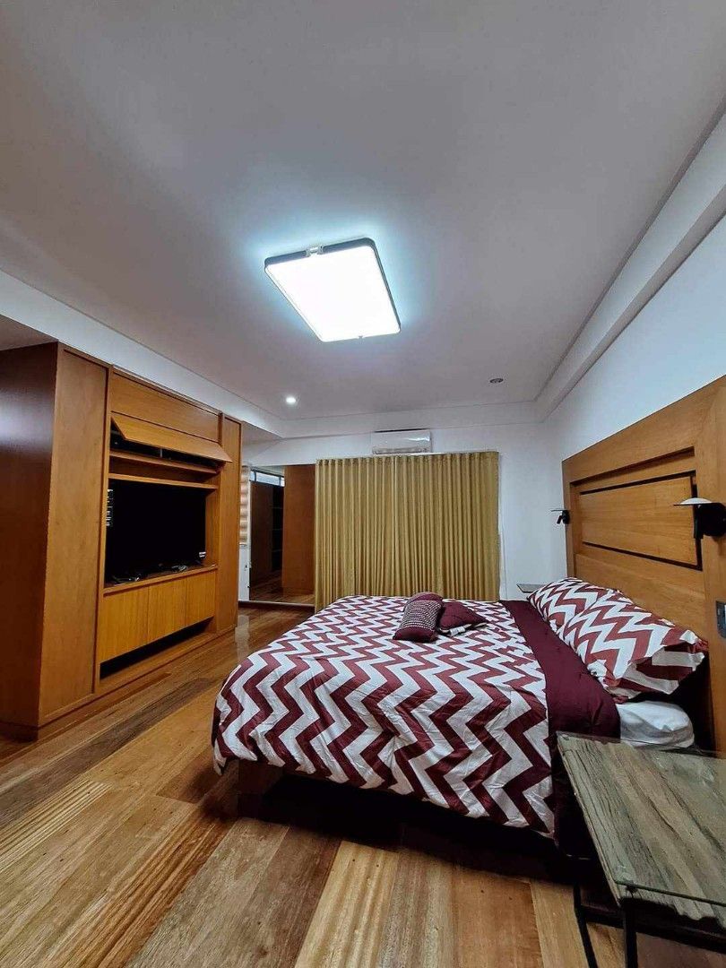 60M Elegant Golf Course View House and Lot FOR SALE in Sun Valley ...