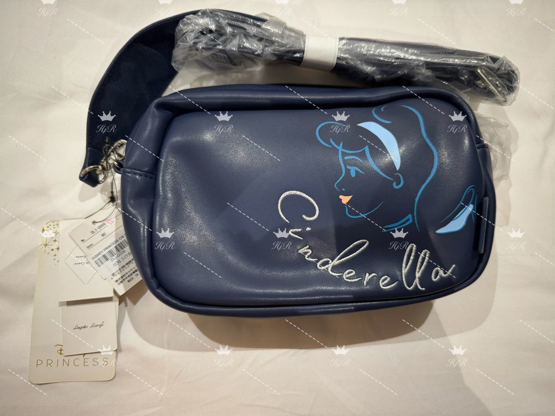 (New) Authentic Anello Legato Largo Disney Princess Pouch Sling Bag ...