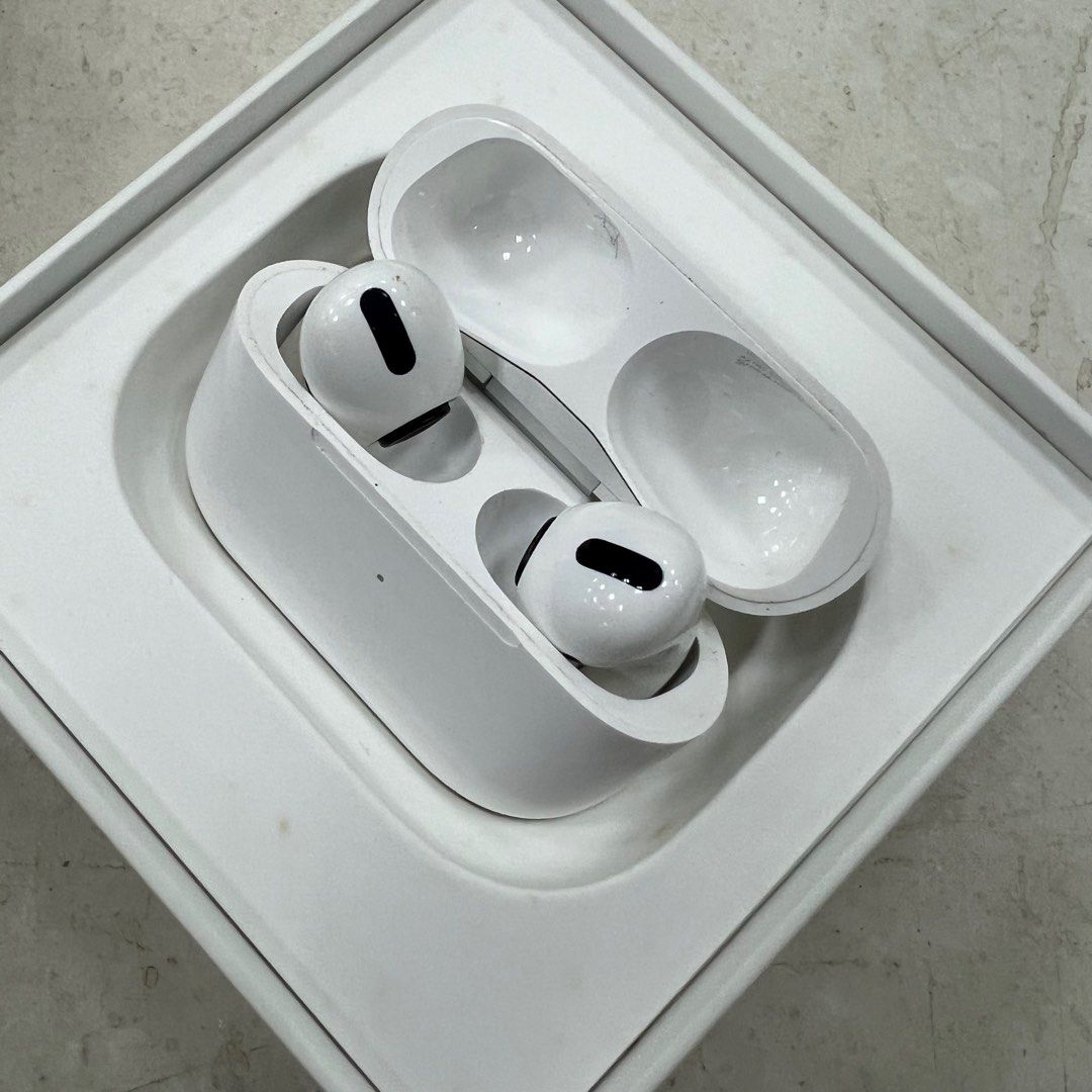 Apple Airpods Gen 1 Used, Audio, Earphones on Carousell