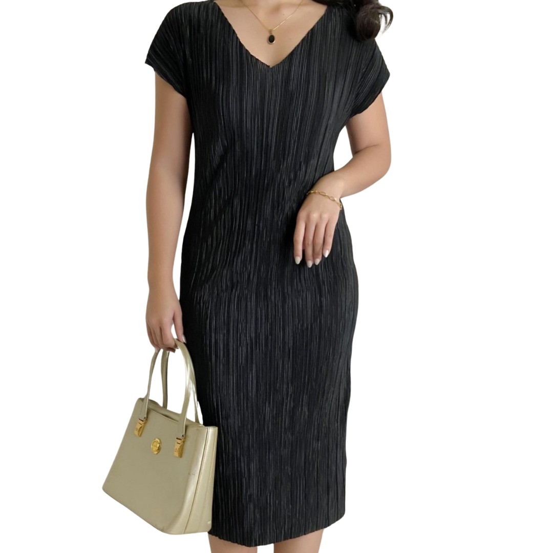 Black Dress with Electric Pleats, Women's Fashion, Dresses & Sets ...