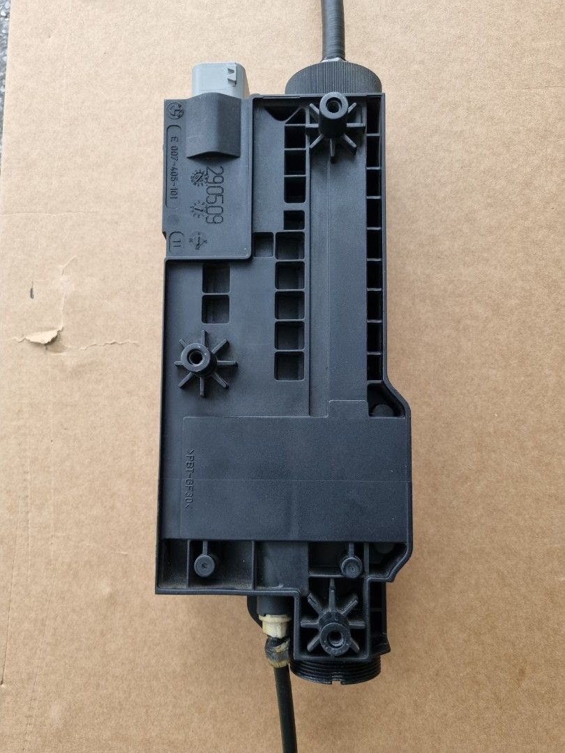 BMW X5 handbrake actuator module, Auto Accessories on Carousell