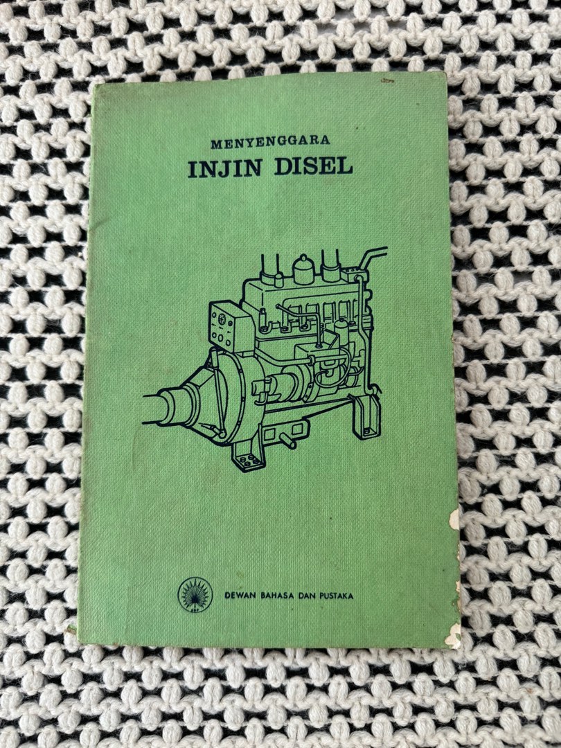 Buku Menyenggara Injin Disel 1964, Hobbies & Toys, Books & Magazines ...