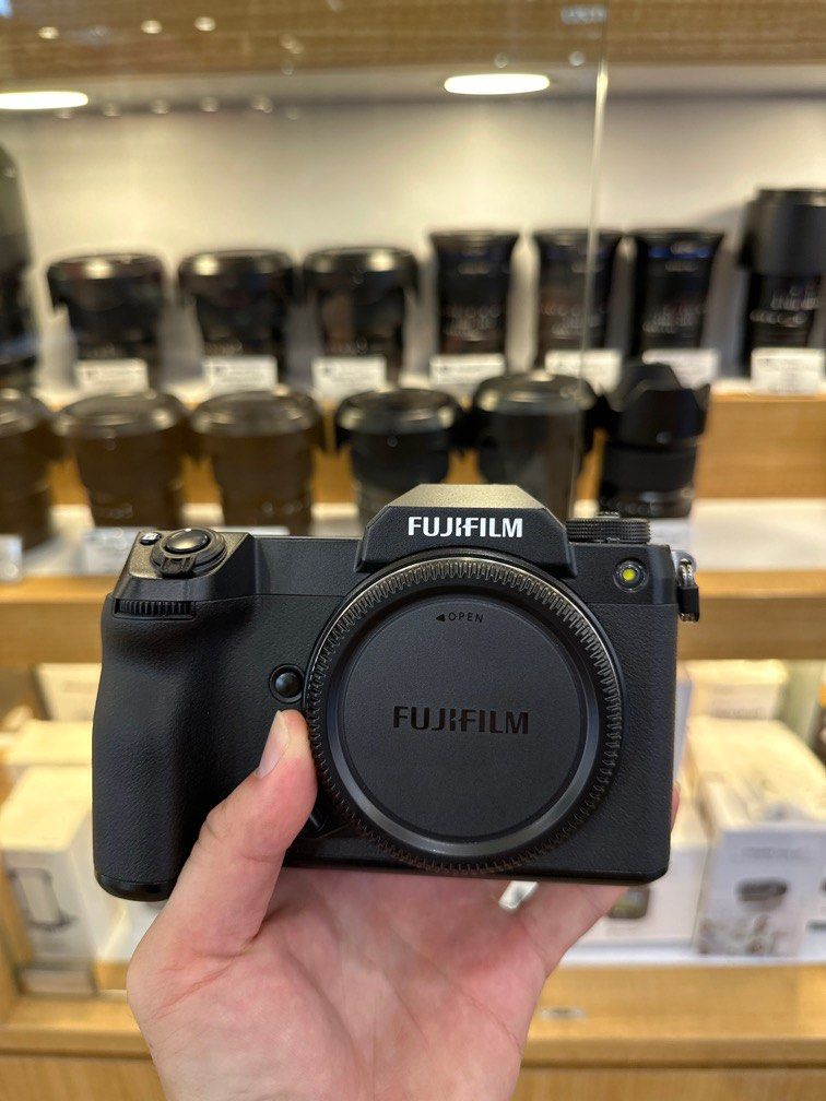 Fujifilm GFX50S II Medium Format Mirrorless Body, Photography, Cameras on Carousell