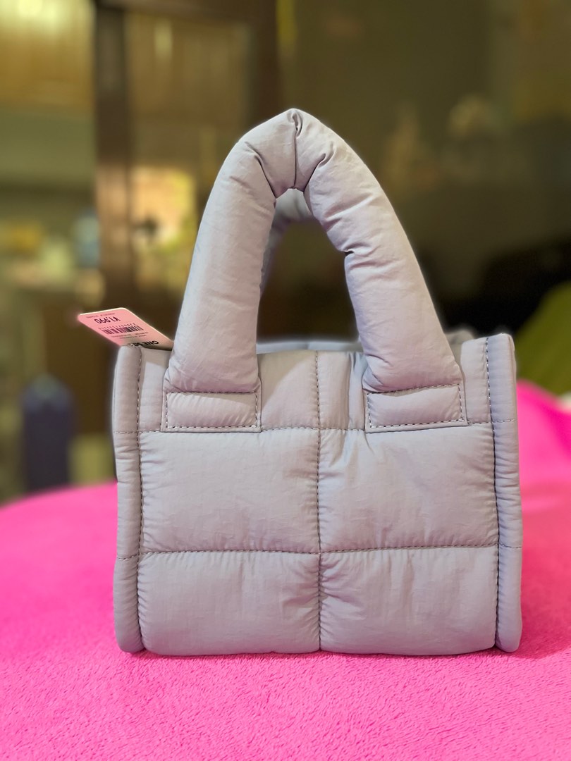 GU mini puff shoulder bag, Women's Fashion, Bags & Wallets, Shoulder ...