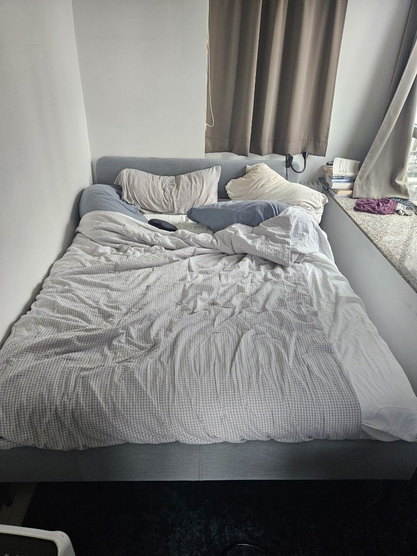 Ikea bedframe Slattum, 傢俬＆家居, 傢俬, 床架及床褥 - Carousell