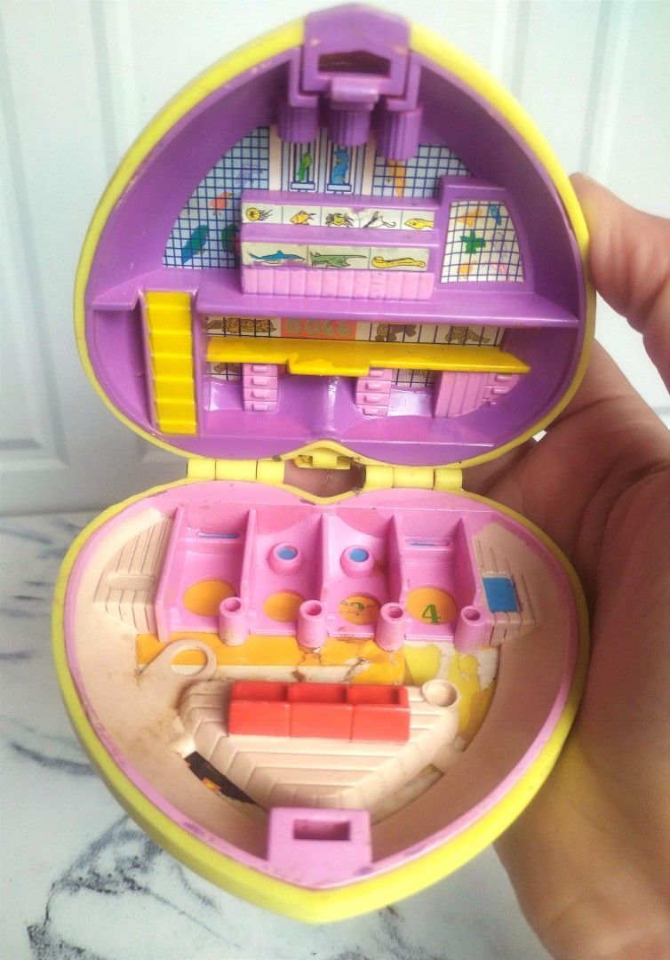 polly pocket 1990s shell