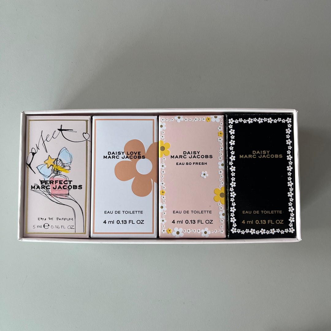 Marc Jacobs Miniature Perfume Set (EXCLUSIVE), Beauty & Personal Care ...