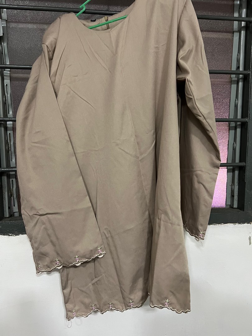 Muaz Baju kurung kelas kuliah raya brown nude, Women's Fashion ...