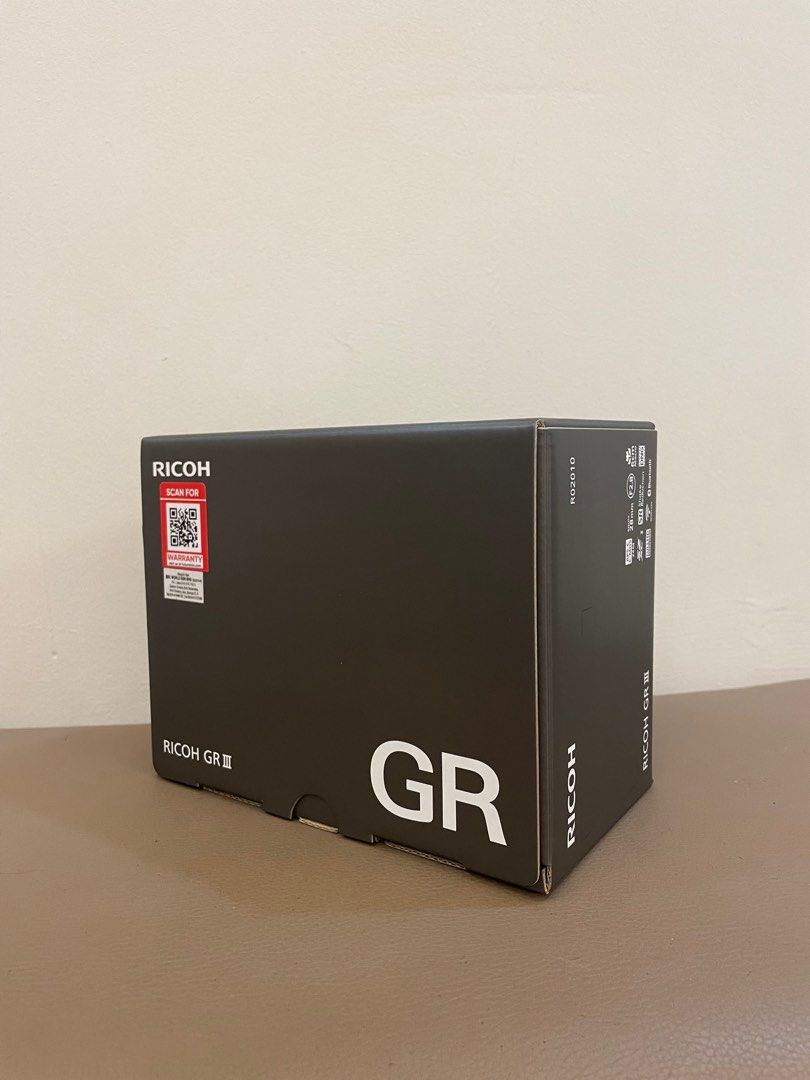 NEW Ricoh GR III GRiii Full Box Set, Photography, Cameras on Carousell