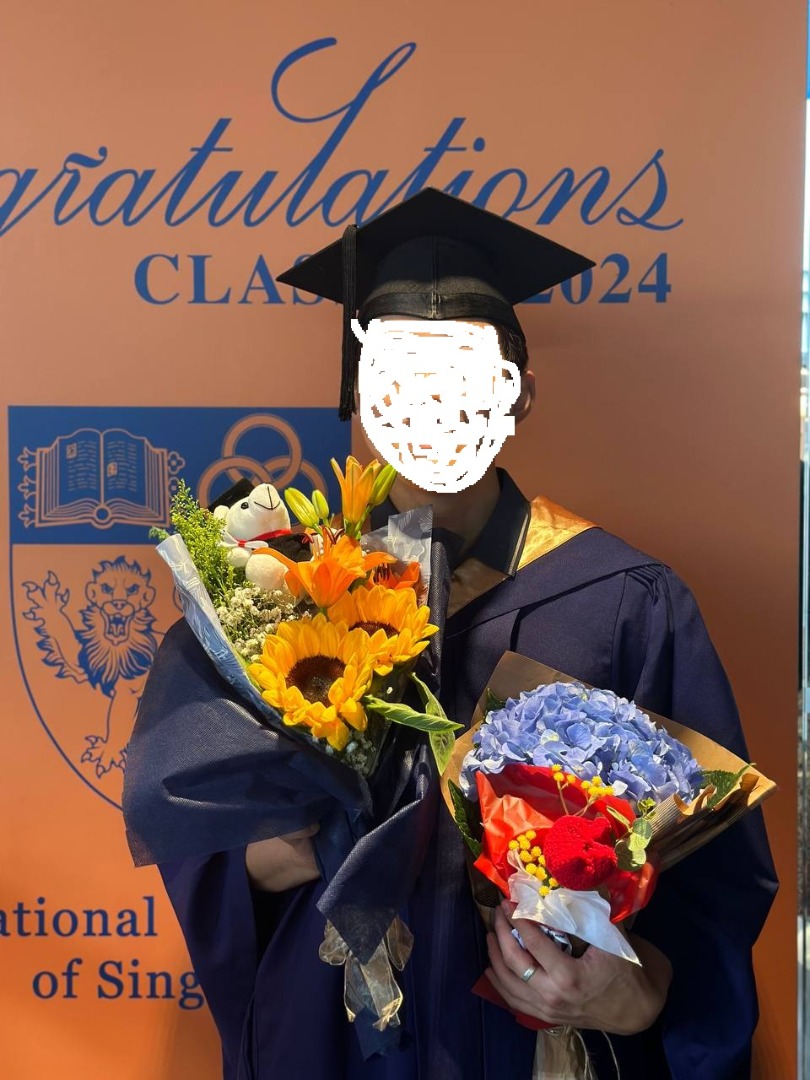 NUS Graduation Gown Bachelor of Social Sciences, Women's Fashion ...