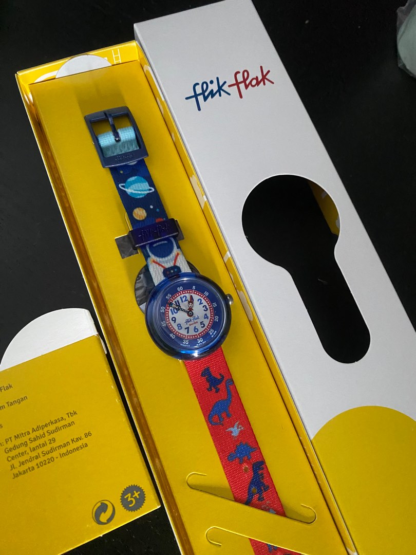 SWATCH kids limited edition NEW, Barang Mewah, Jam Tangan di Carousell