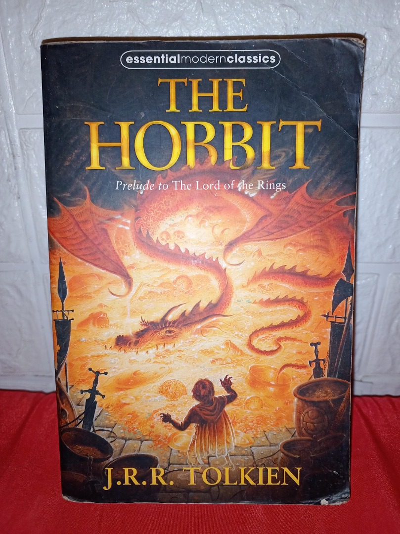 THE HOBBIT, Hobbies & Toys, Books & Magazines, Fiction & Non-Fiction on ...