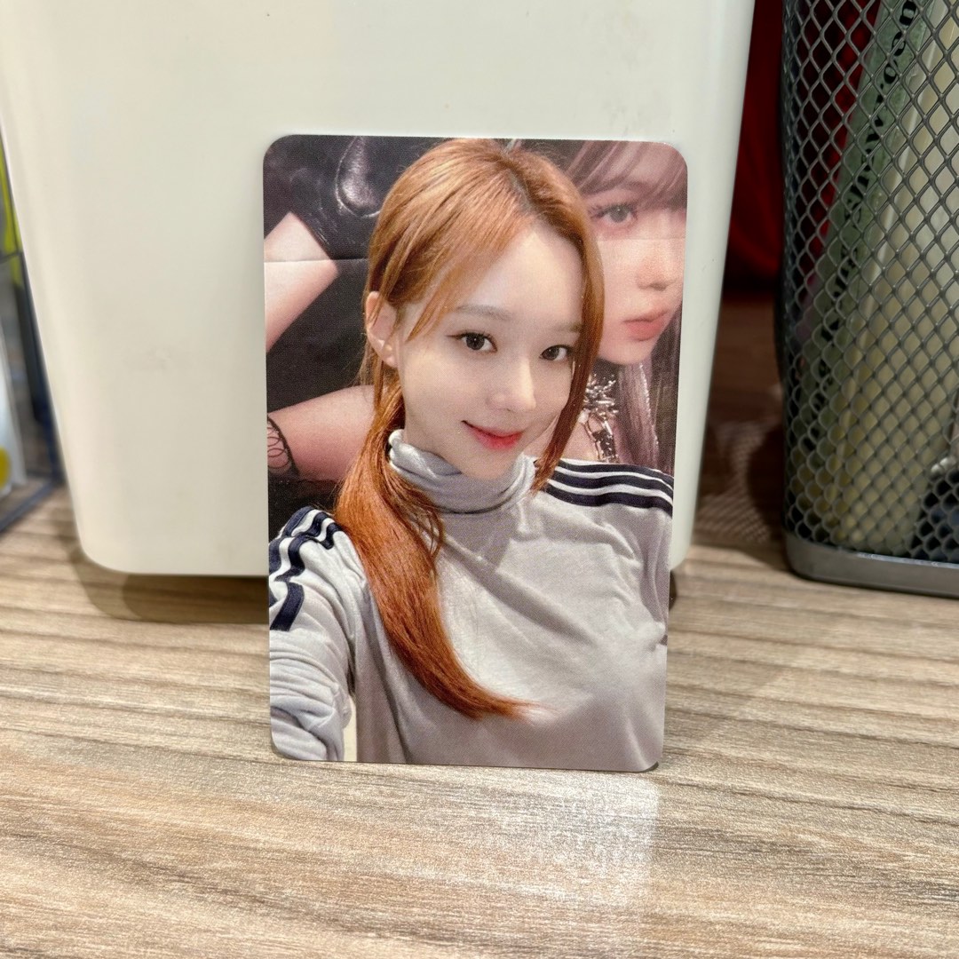 Aespa Winter 包郵 一直娛特典小卡, 興趣及遊戲, 收藏品及紀念品, 韓流 - Carousell