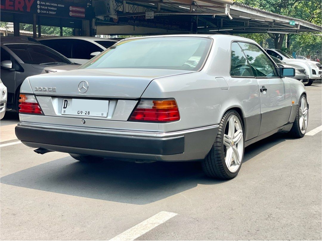 ANTIK PARAH !!! MERCY 300CE AT SILVER 1989 (2 PINTU), Mobil & Motor ...