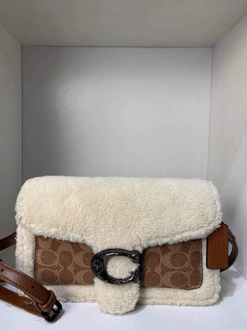 Coach ball/thrift, Barang Mewah, Tas & Dompet di Carousell