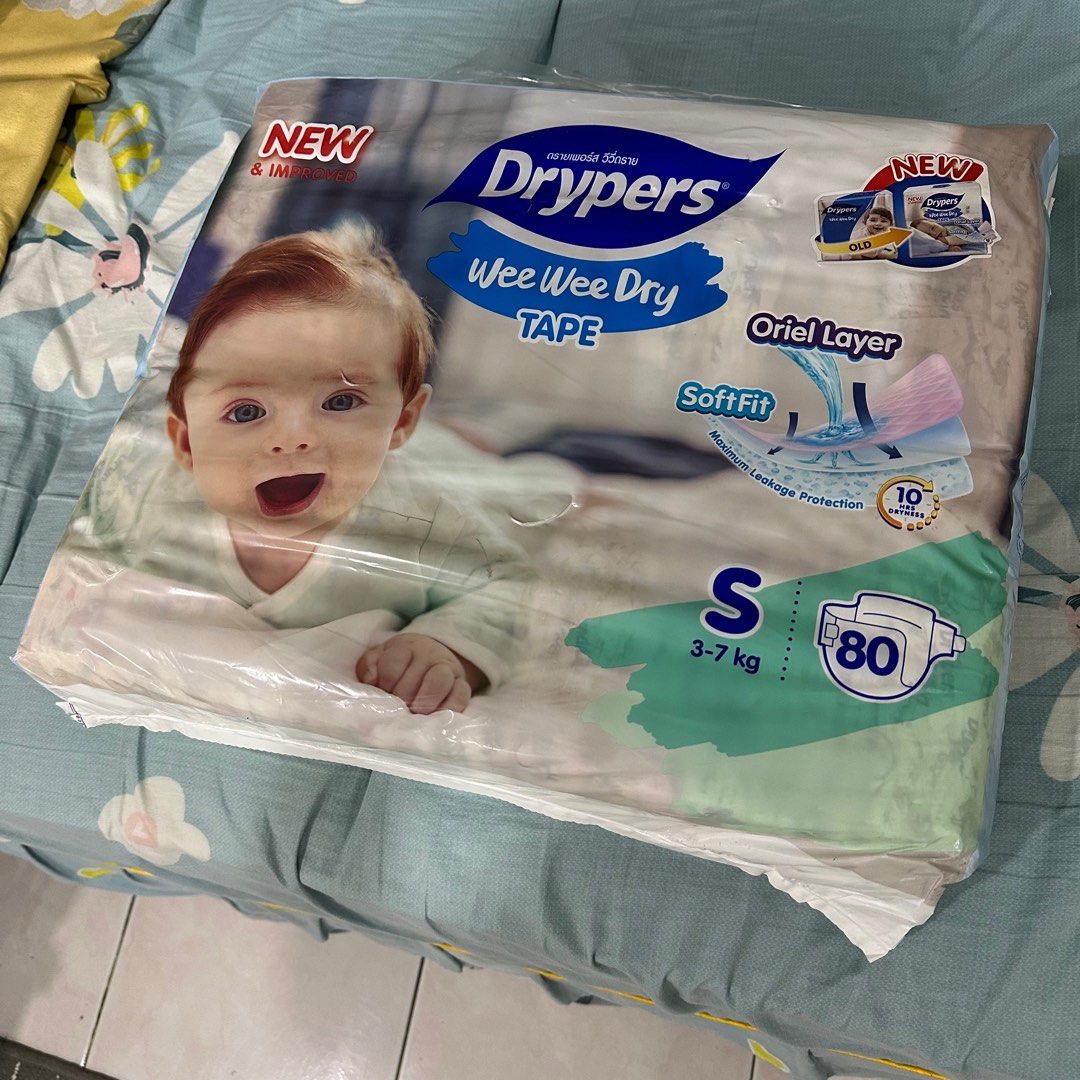 Drypers Wee Wee Dry Tape (S), Babies & Kids, Bathing & Changing ...