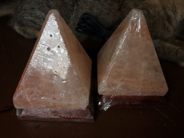 Himalayan Crafter USB Pyramid Lamp: Unique Design, Calming Glow ...