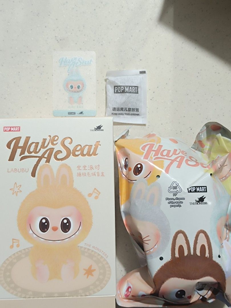 Labubu V2 Qu Qu (green), Hobbies & Toys, Memorabilia & Collectibles ...