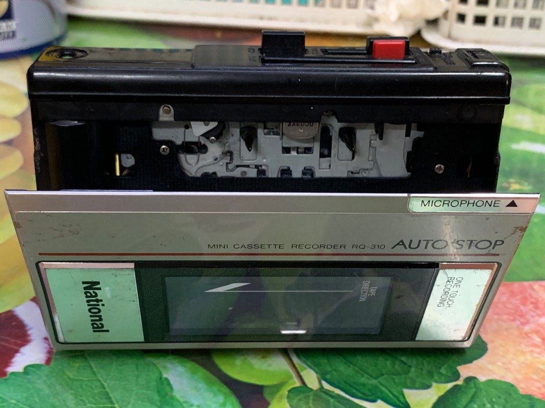 NATIONAL Mini Cassette Recorder / Player - faulty for repair parts or ...