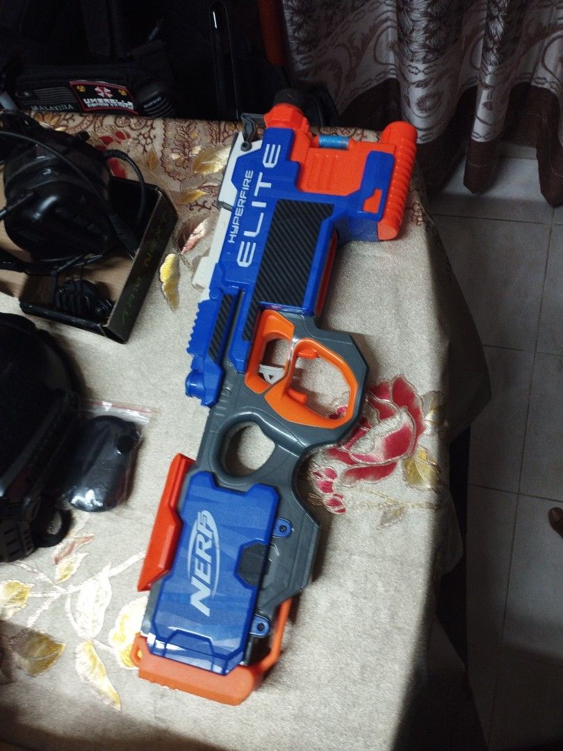 Nerf gun without mag and it using four big battery., Hobbies & Toys ...
