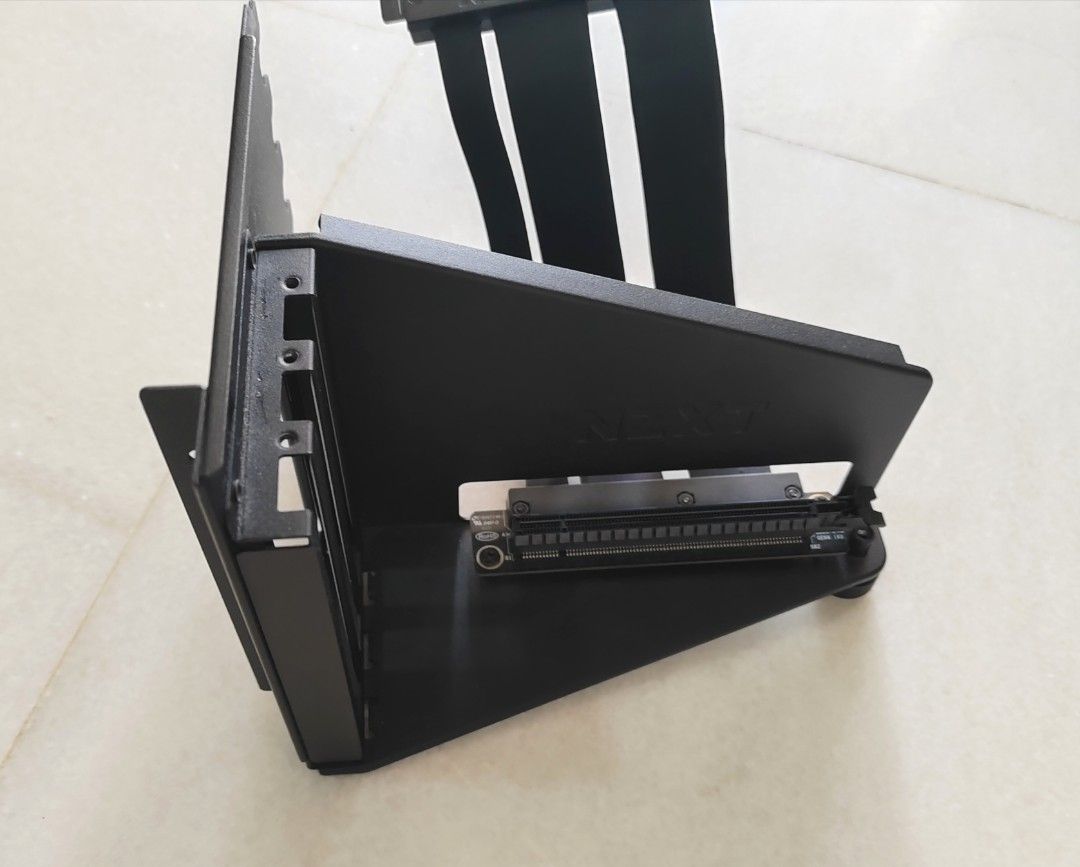 NZXT H5 FLOW ATX CASE + VERTICAL GPU KIT GEN4, Computers & Tech, Parts ...