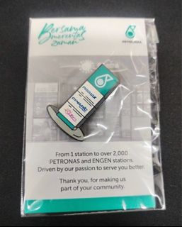 Petronas Pin, Hobbies & Toys, Collectibles & Memorabilia, Vintage ...