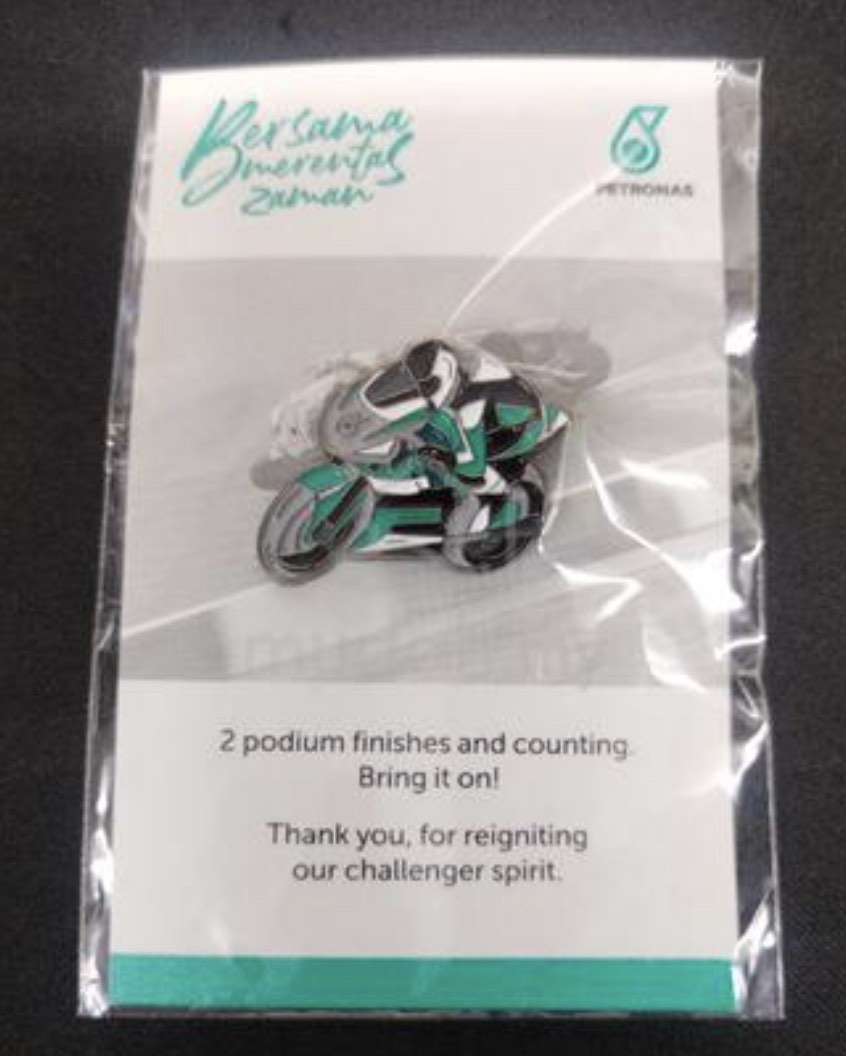 Petronas Pin, Hobbies & Toys, Collectibles & Memorabilia, Vintage ...