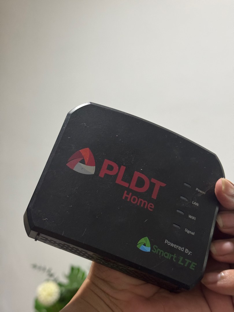 PLDT Smart EVOLZN Router, Mobile Phones & Gadgets, Other Gadgets on ...