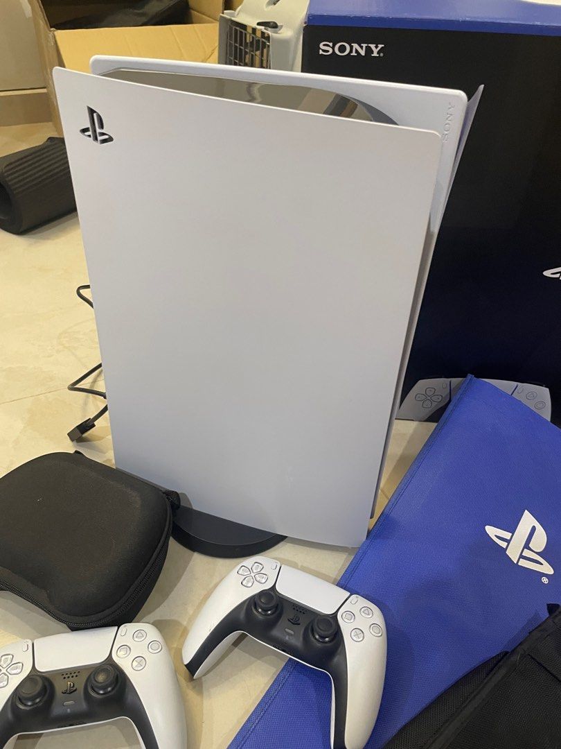 PS5 Digital with 2 Dual Shocks Controllers + Free Case, Video Gaming ...