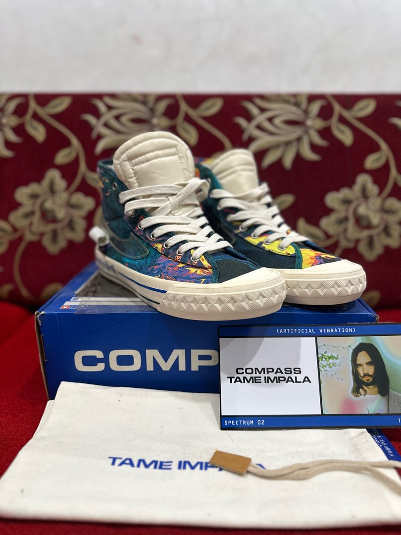 SEPATU COMPASS X TAME IMPALA (42), Fesyen Pria, Sepatu , Sneakers di ...