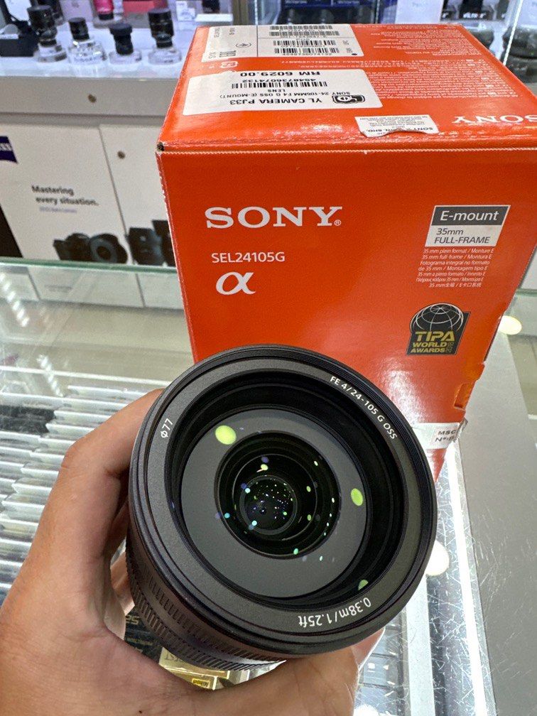 Sony 24-105mm F4 G FE OSS Lens, Photography, Lens & Kits on Carousell