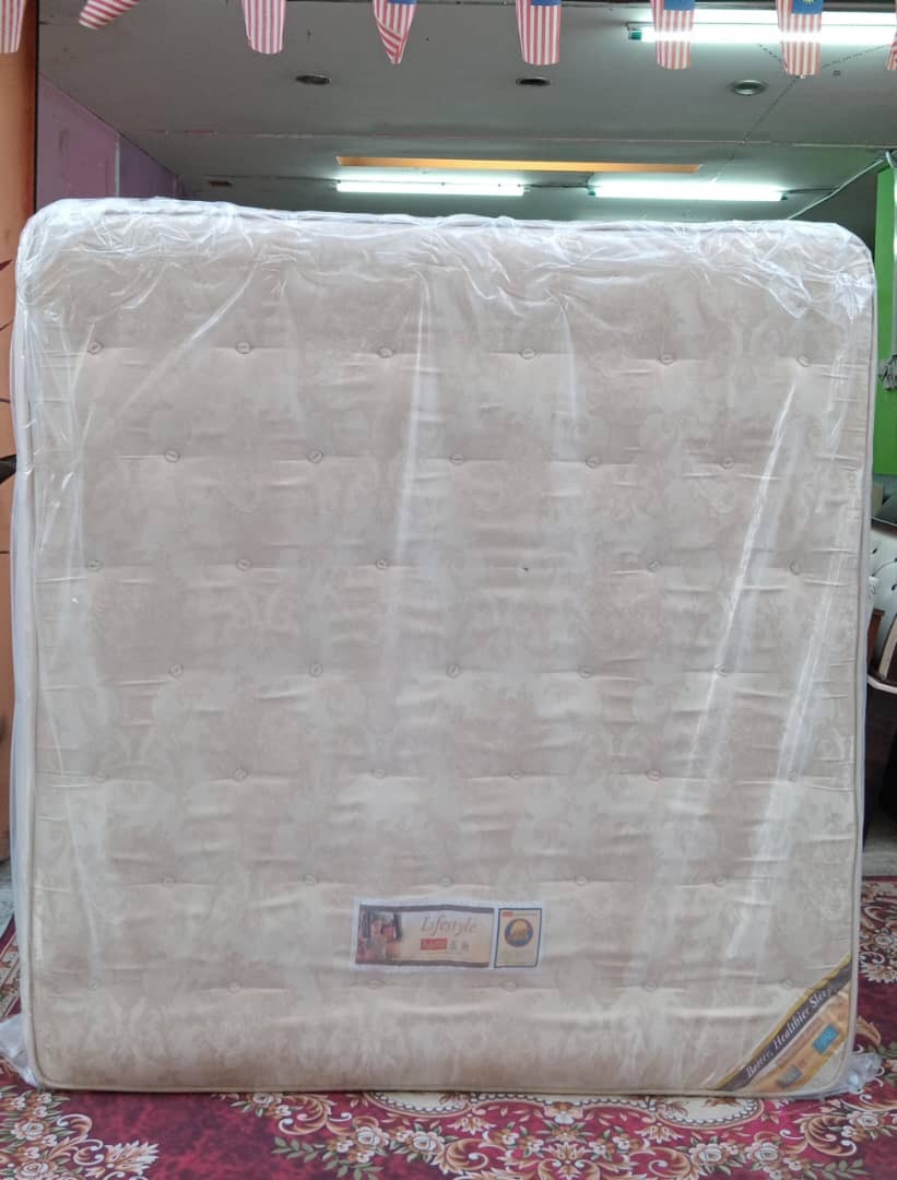 tilam king brand slumberland, Furniture & Home Living, Furniture, Other ...