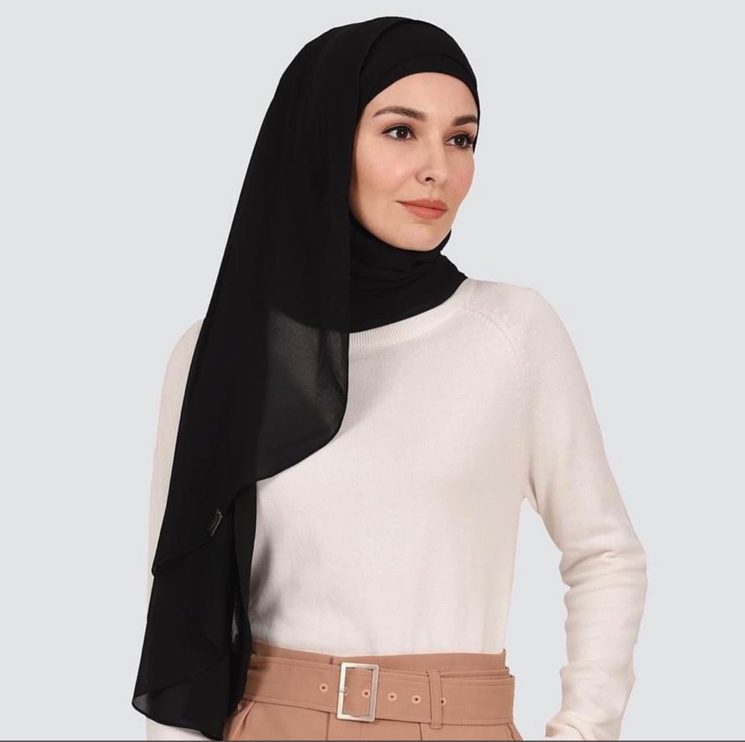 Tudung Naelofar Back to Black Edition, Women's Fashion, Muslimah ...