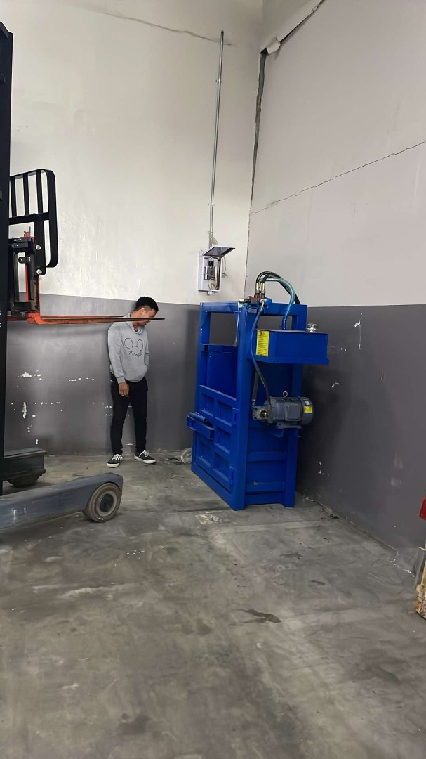 Vertical Hydraulic Baler Cotton Bale Machine Clothing Baling Press ...