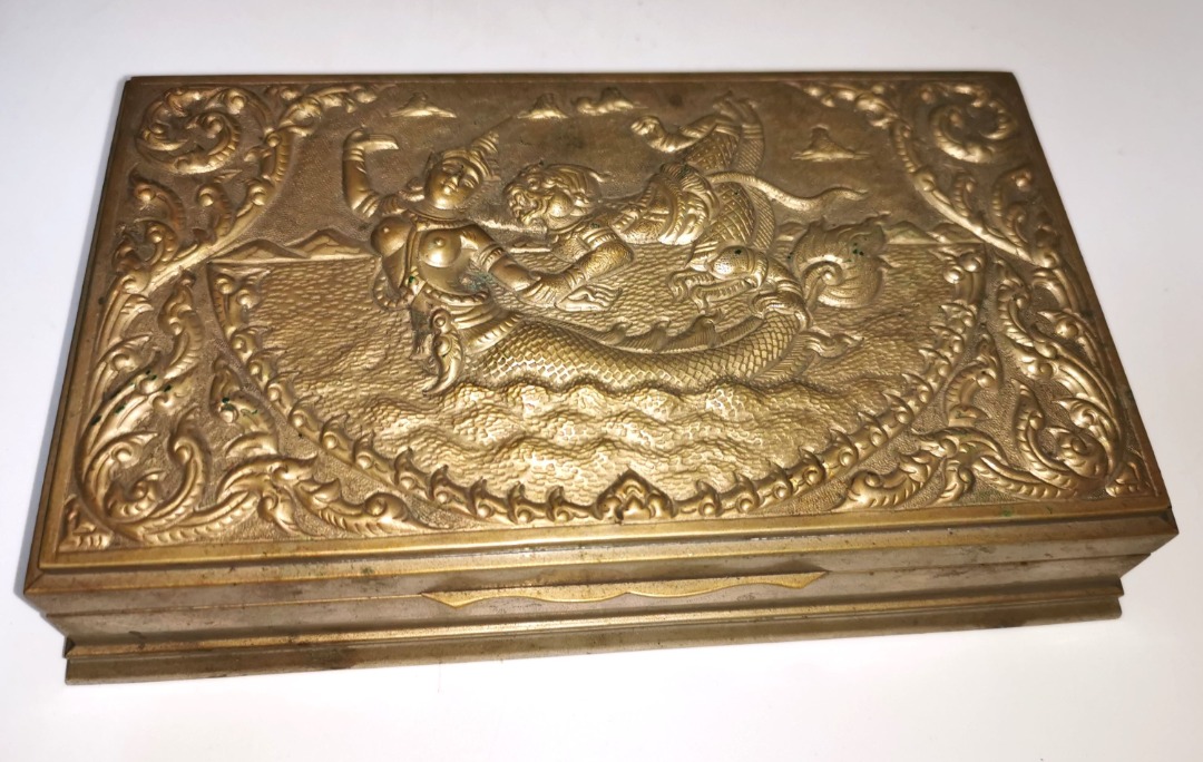 Vintage Balinese Embossed Trinket Box / Jewellery Box, Hobbies & Toys ...