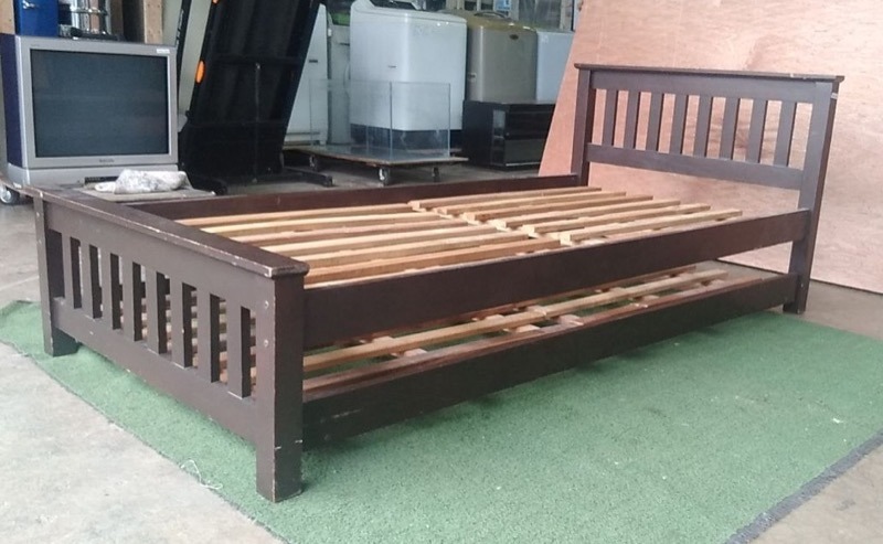 Y71M Katil Kayu Single Wooden Bed Frame with Single Pull Out, Furniture ...