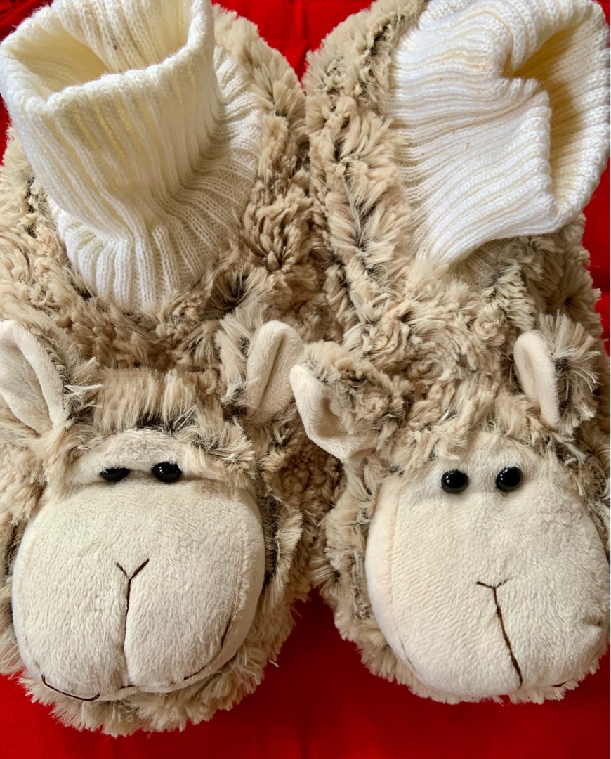 Adore Plush Sheep Slipper, Women's Fashion, Footwear, Slippers and ...