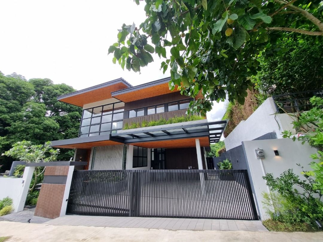 Ayala Westgrove Heights Brand New Modern 6 bedroom with Pool House and Lot for Sale near ...