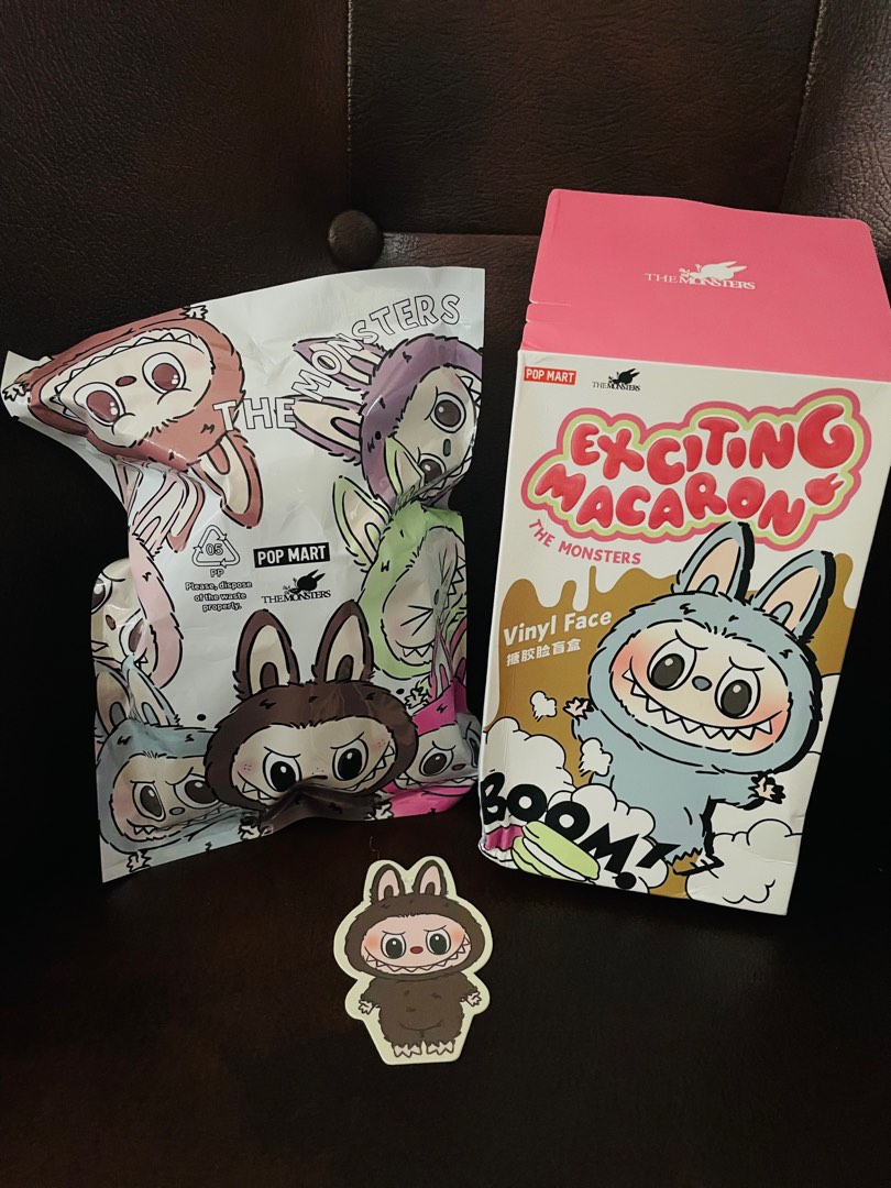 Boneka labubu V1 popmart :scan QR, Toys & Collectibles, Mainan di Carousell
