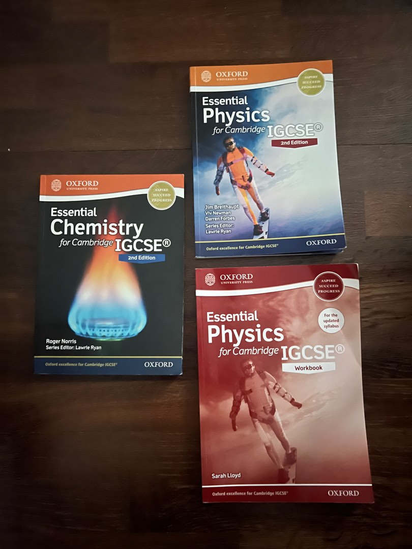 Cambridge IGCSE Essential Chemistry and Physics Texbook, Hobbies & Toys ...