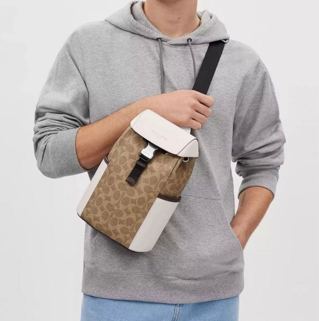 COACH RACER PK IN SIG, Men's Fashion, Bags, Backpacks on Carousell