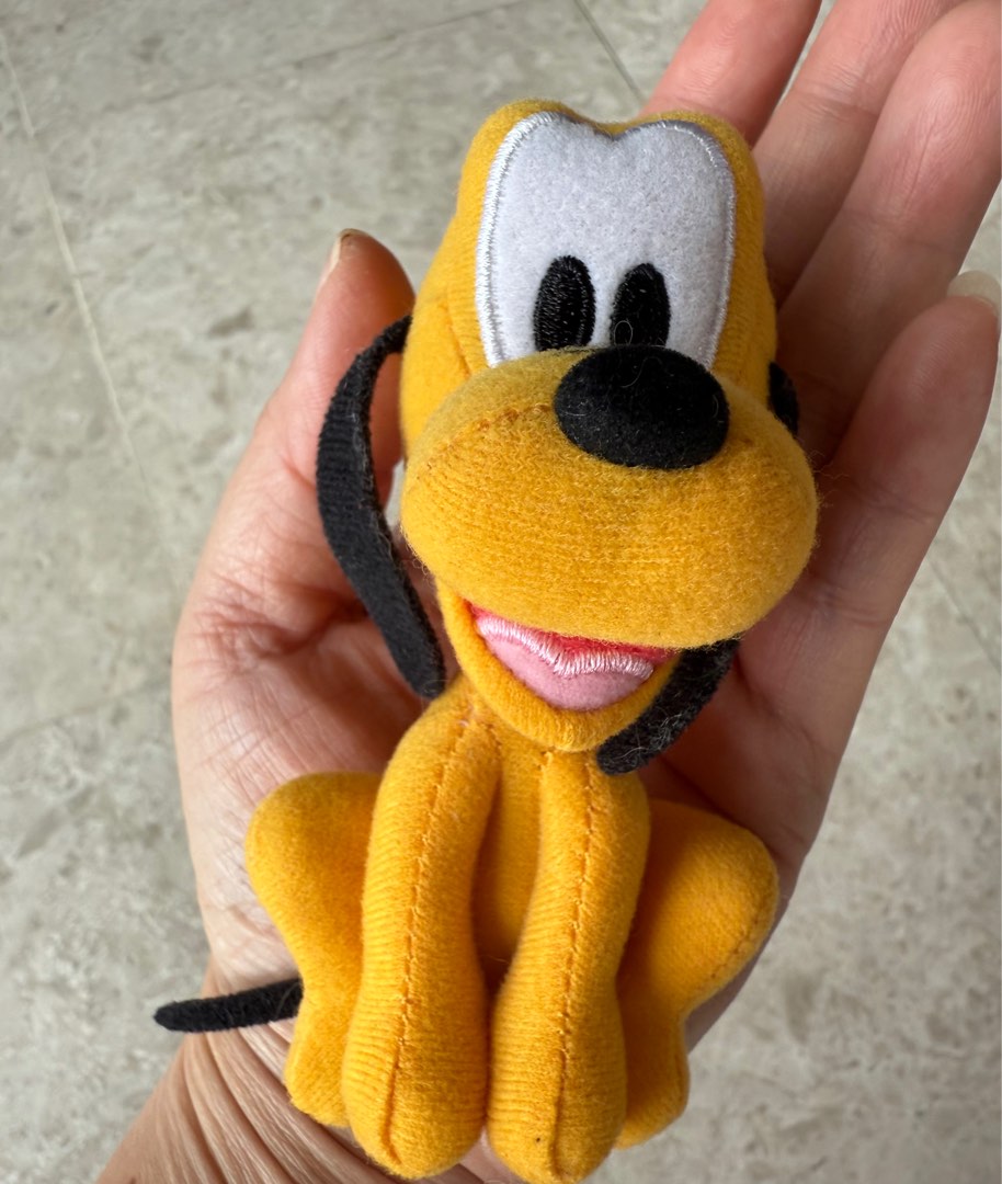Goofy Soft Toy Keychain (Tokyo Disney Resort), Hobbies & Toys, Toys ...