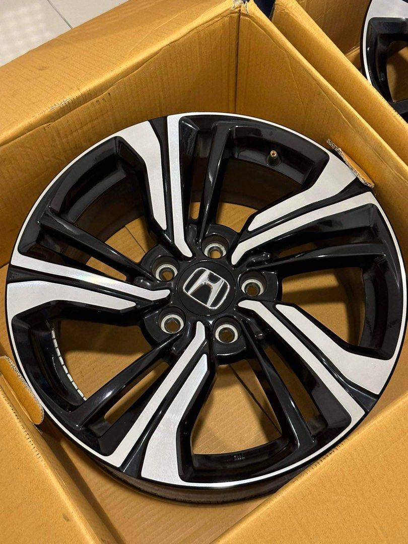 HONDA CIVIC FC 17 inch RIM, Auto Accessories on Carousell